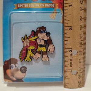 Microsoft | Jewelry | Banjo Kazooie Limited Edition Enamel Pin And Coin ...